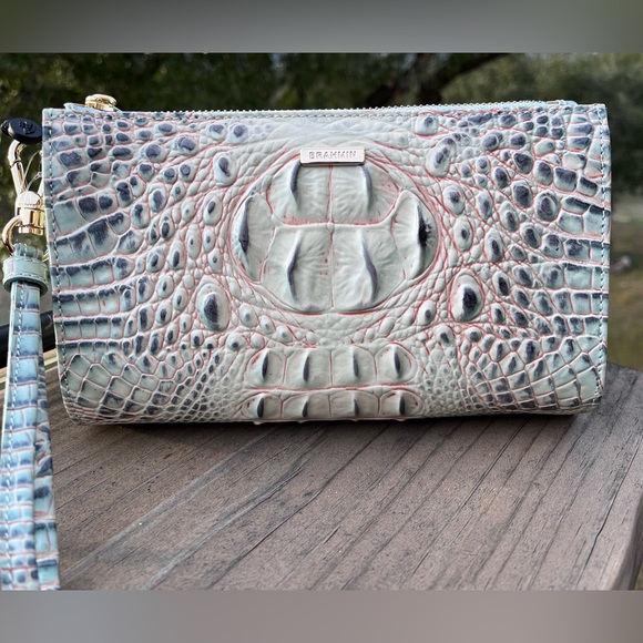 Brahmin | Bags | Nwt Brahmin Daisy Aquarelle Melbourne Clutchwristlet ...